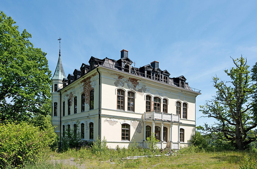 Det här slottet är till salu – och prislappen är otroligt låg! | ELLE