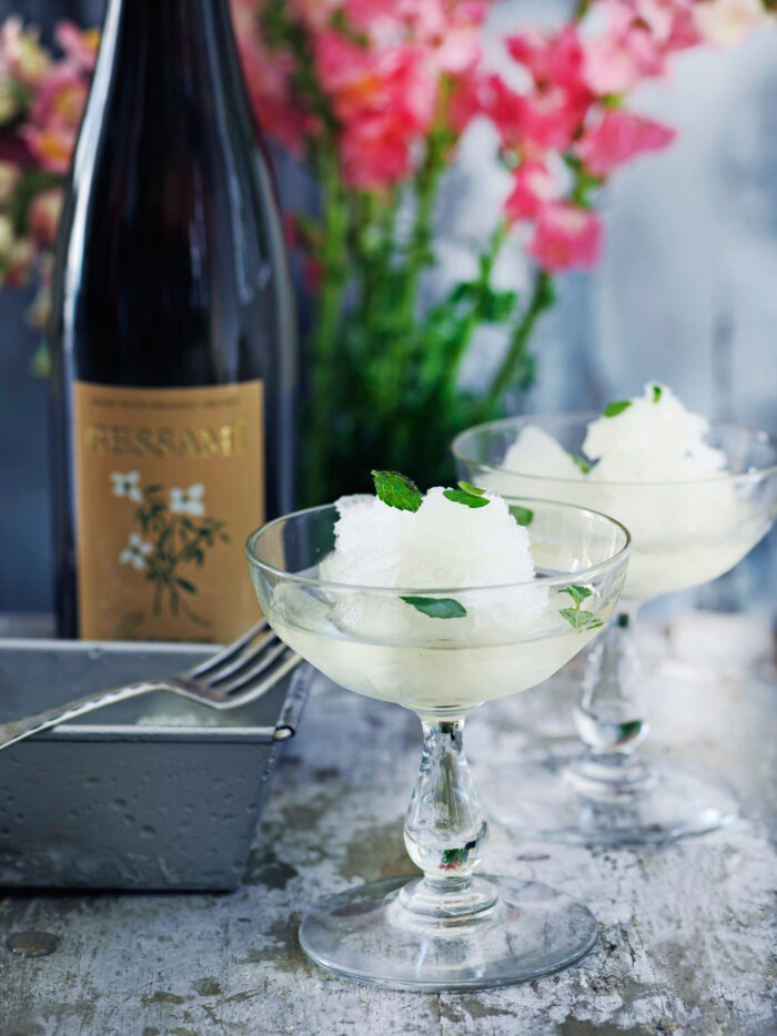 Fläderdrink med mousserande och mynta | ELLE